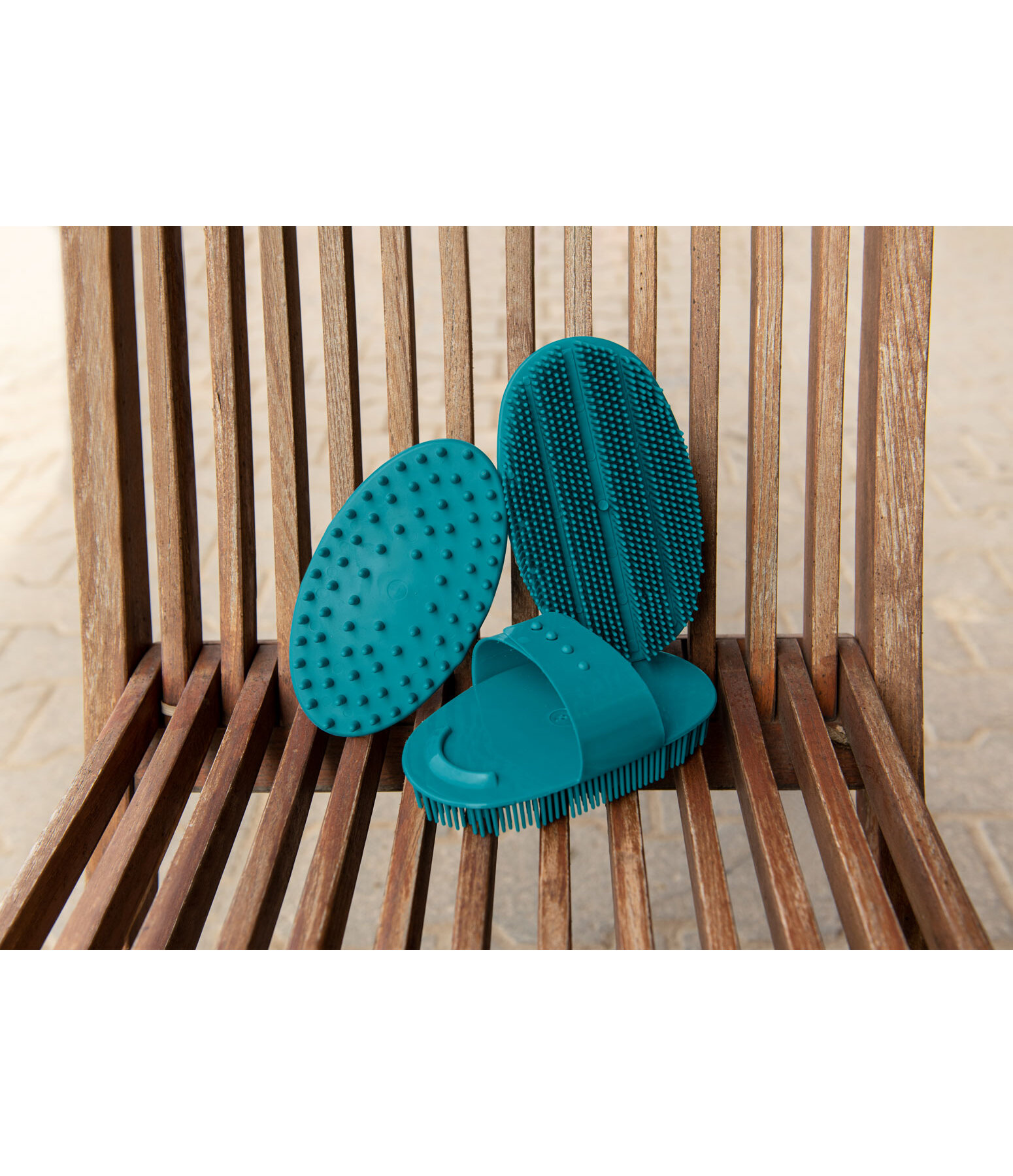 Rubber Curry Comb Flexible - Curry Combs - Kramer Equestrian